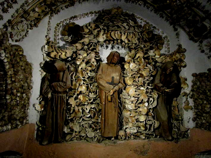 La Roma Oscura e Sotterranea: La Cripta dei Cappuccini a via Veneto ...