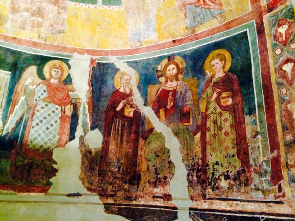 Un angolo di Medioevo a Roma: la Chiesa e il sotterraneo di Santa ...