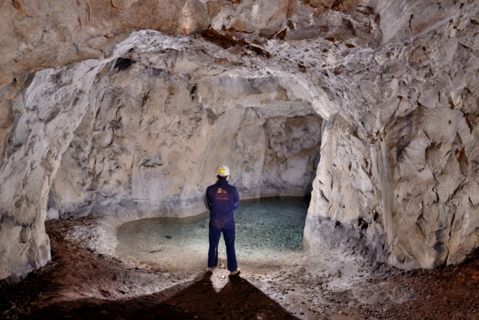 IN THE HEART of ROME: The underground lakes inside the caves of the ...